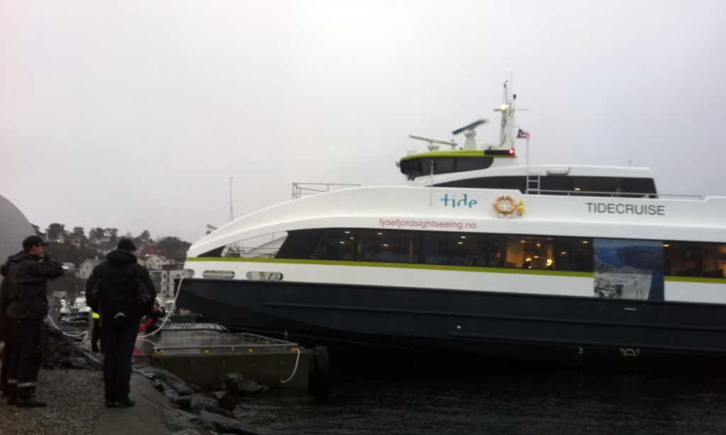 Hurtigbåt Leirvik Bergen: Timer og priser | All informasjon om ruten