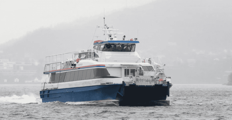 Hurtigbåt Knarvik – Frekhaug – Bergen - MinGat